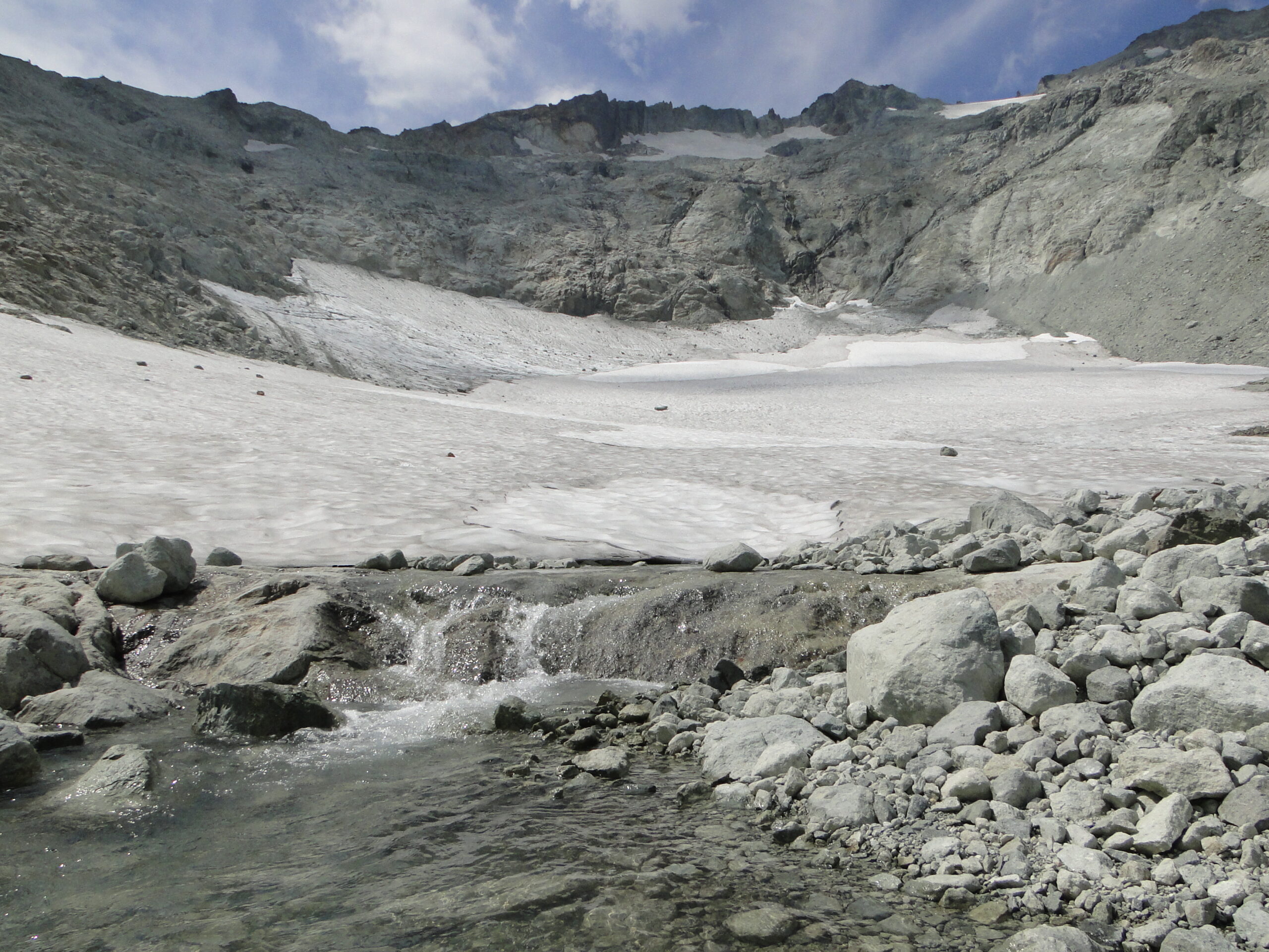 Ice Worm Glacier Disappears in 2023 – North Cascade Glacier Climate Project